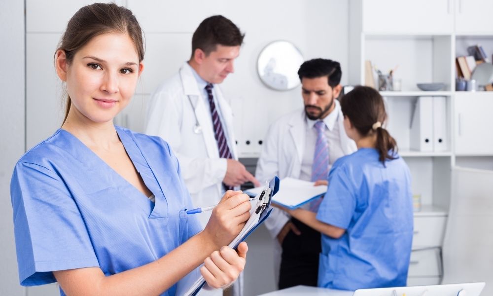 Reasons Physician Assistants Need Malpractice Insurance
